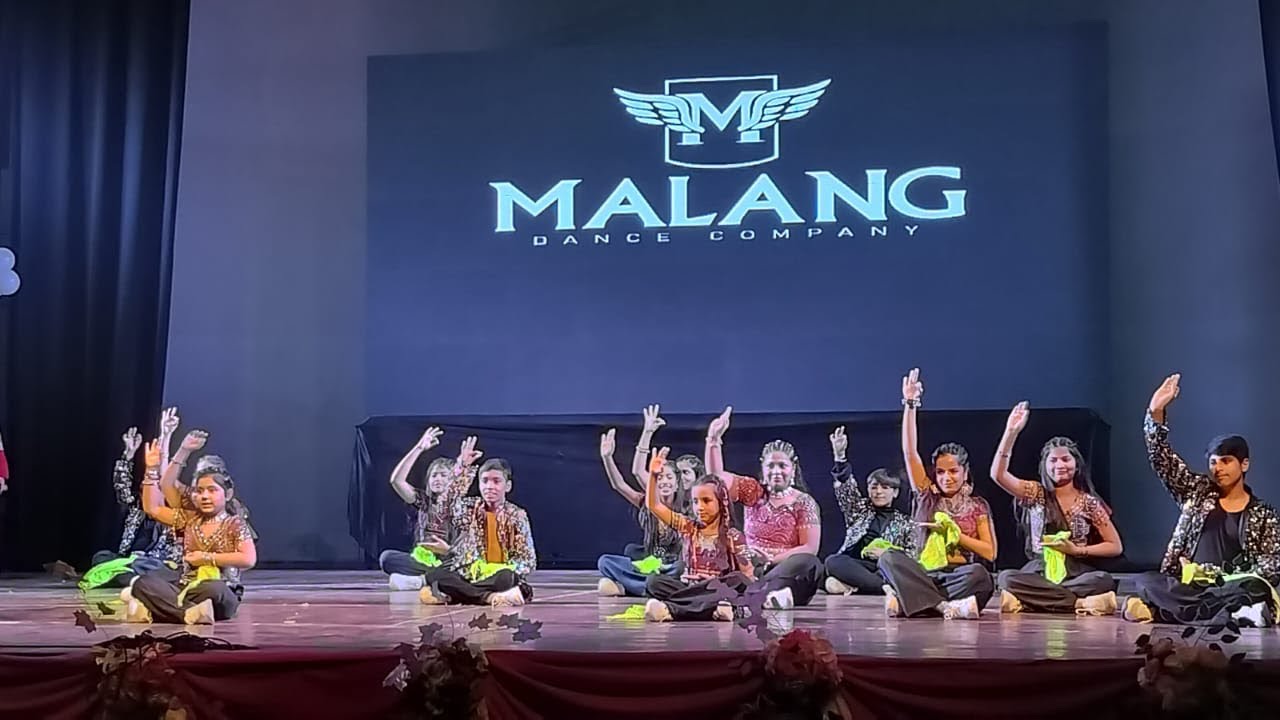 Spotlight 2024 | Malang Dance Company | Tanvi Kakkar | Chikni Chameli X ...