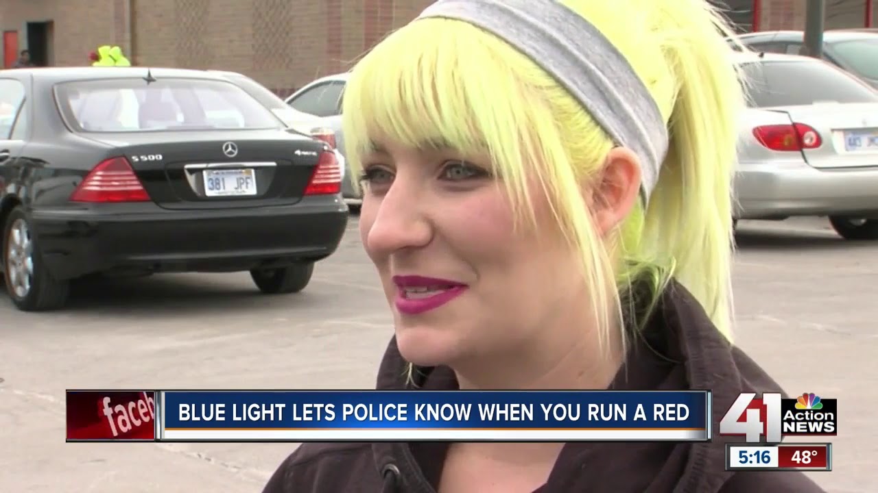 New signal lets police know when you run a red light - YouTube