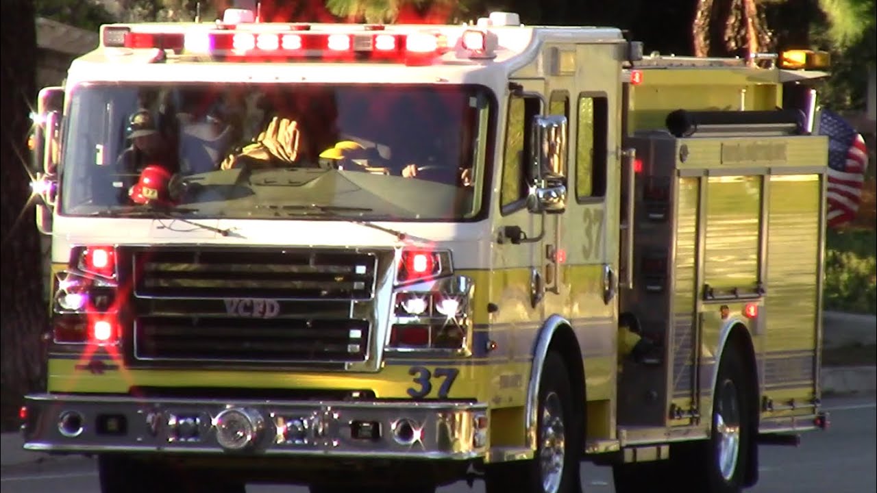 VCFD Engine 37 responding (2 angles) - YouTube