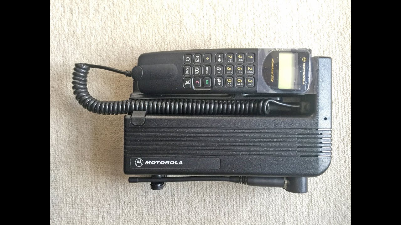 Motorola International 2700 car phone - transportable kit - YouTube