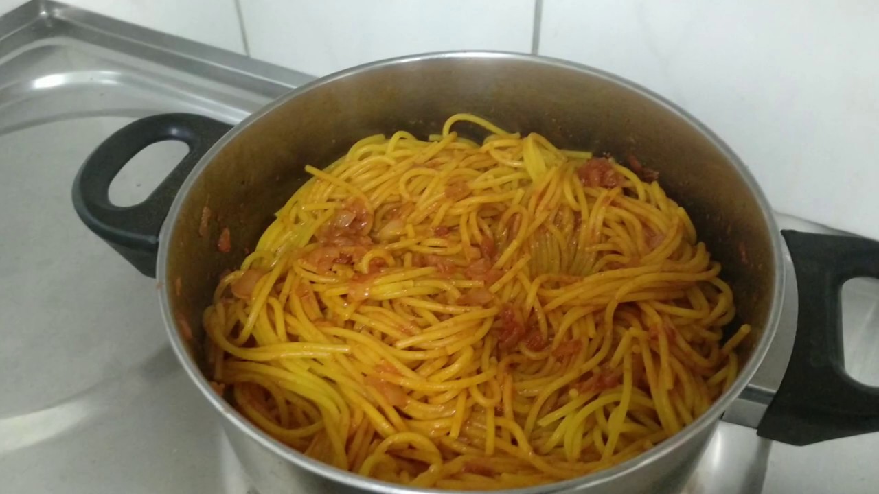 طرز تهیه ماکارونی how cooking macaroni spaghetti kochen - YouTube