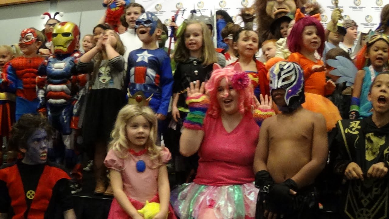 Wizard World Nashville Kids' Cosplay Contest - YouTube
