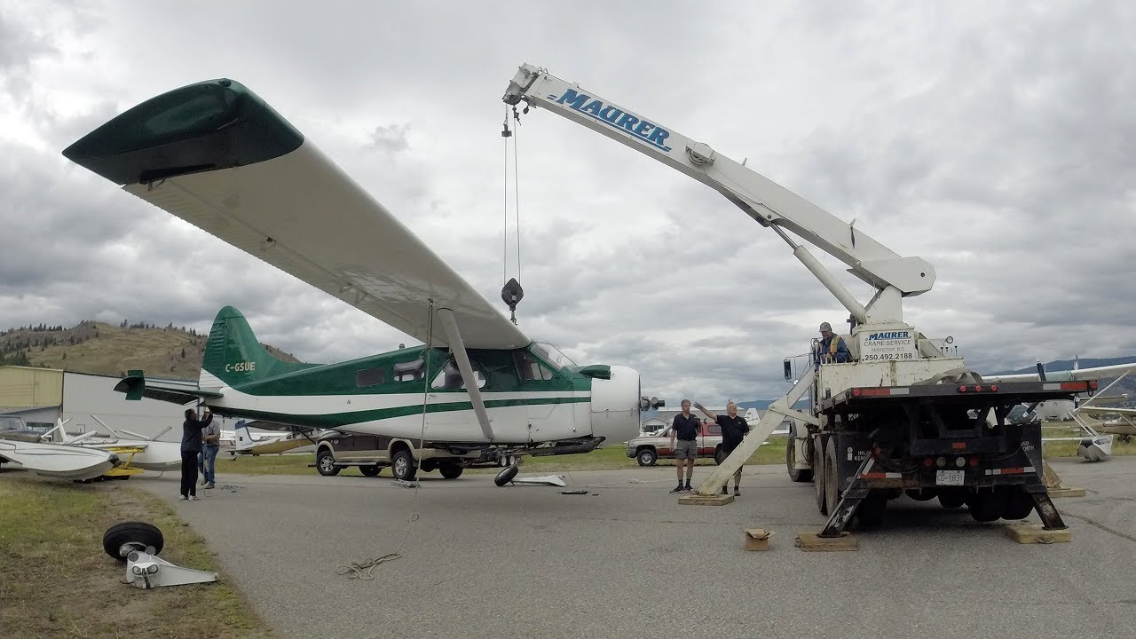 DHC-2 Beaver changing from Wheels to Floats in 4 minutes - YouTube