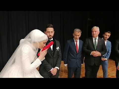 Kunan-ı Kerim ve Türk bayrağı hediye edilmesi