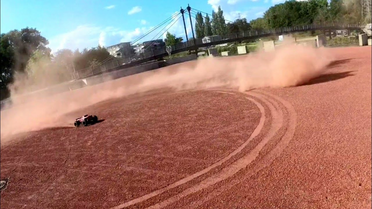 Arrma Outcast 8S BLX - Red Gravel Road Drift! Geesthacht! (Short Clip ...