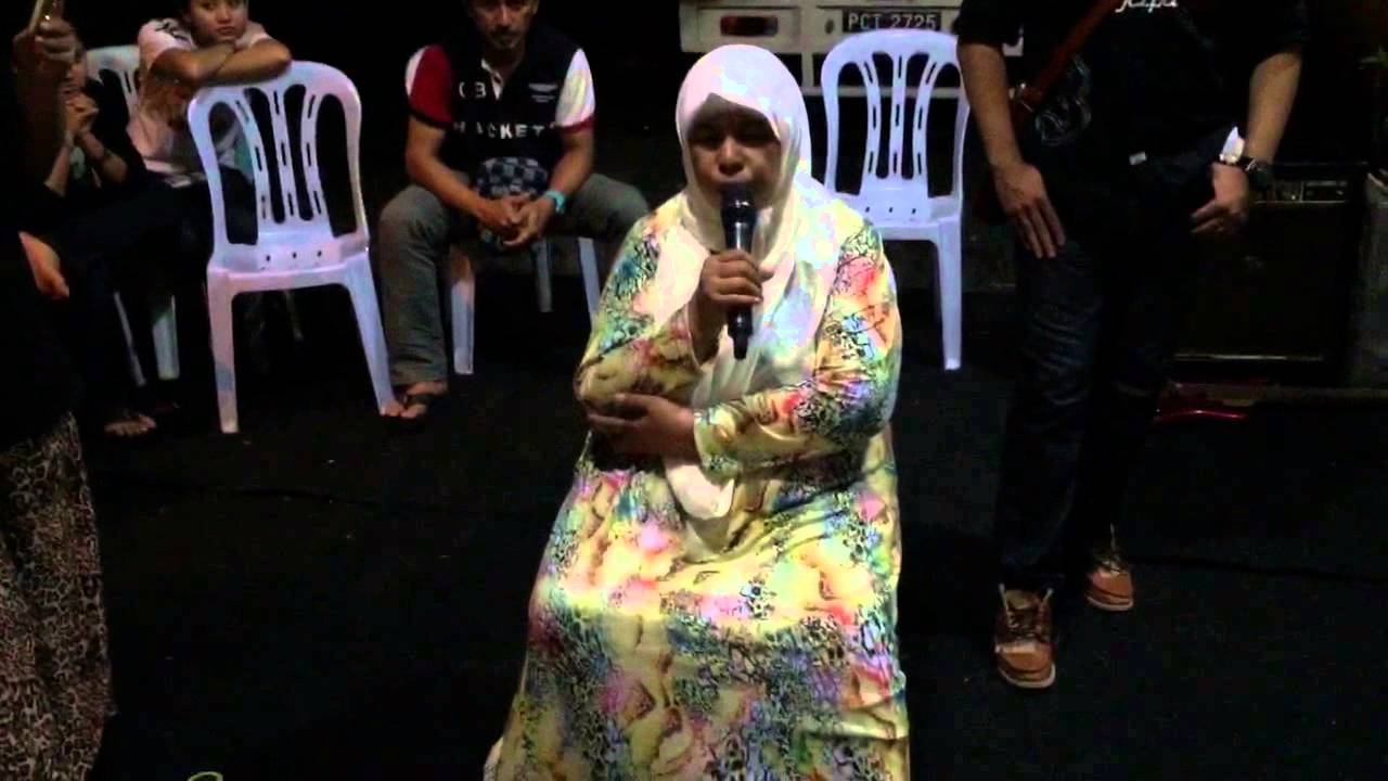Zainab Hj Alias Cover Perigi Biru - YouTube