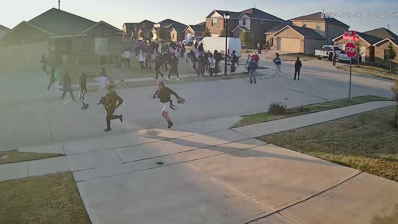 TEENS RIOT IN TEXAS NEIGHBORHOOD - THE COACH'S COMMENTARY - YouTube