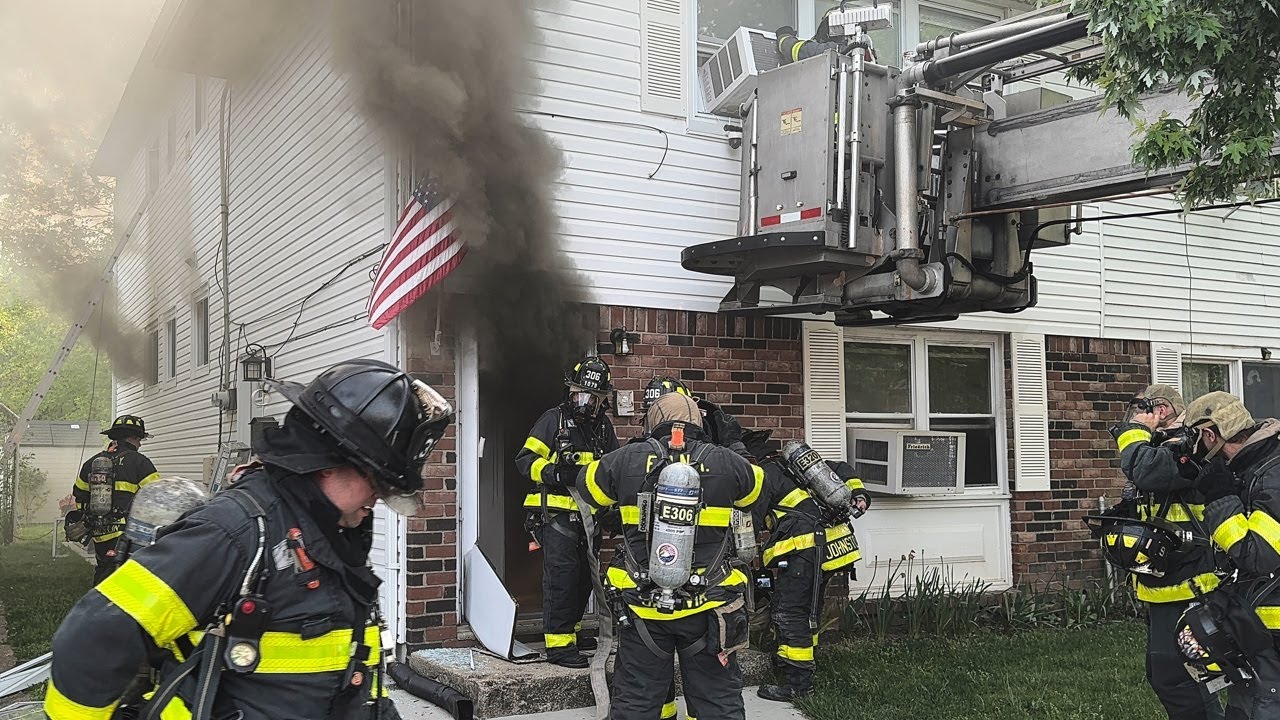 FDNY - Early Arrival - Queens 2nd Alarm Box 6363 - Heavy Fire In A ...