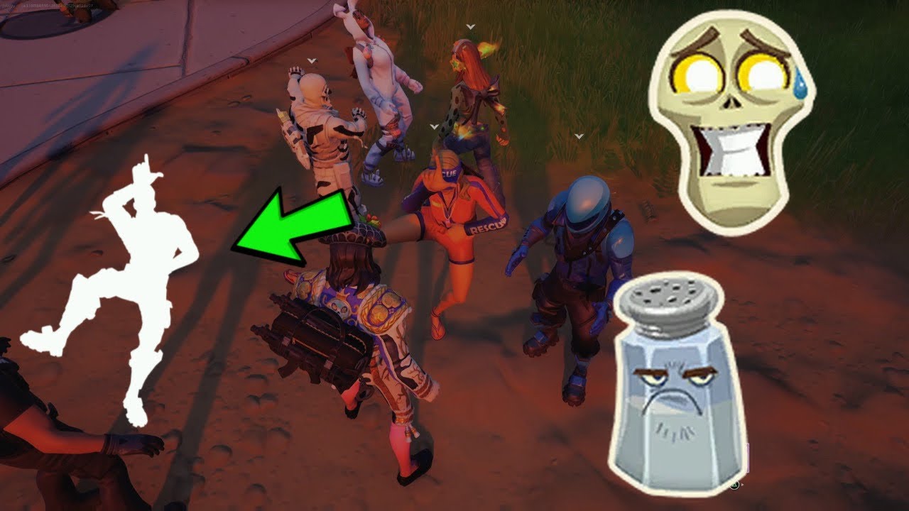 Pretending not to have emotes in |Party Royale|... - YouTube