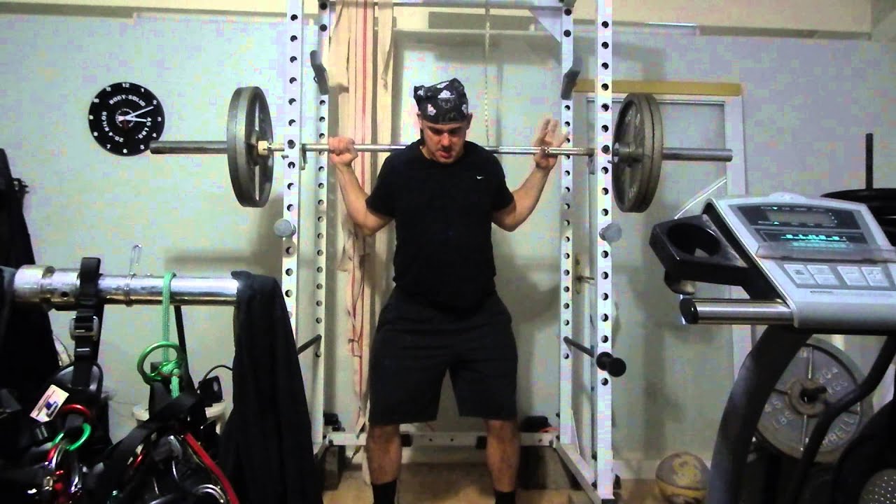 225 squat 15,better form - YouTube
