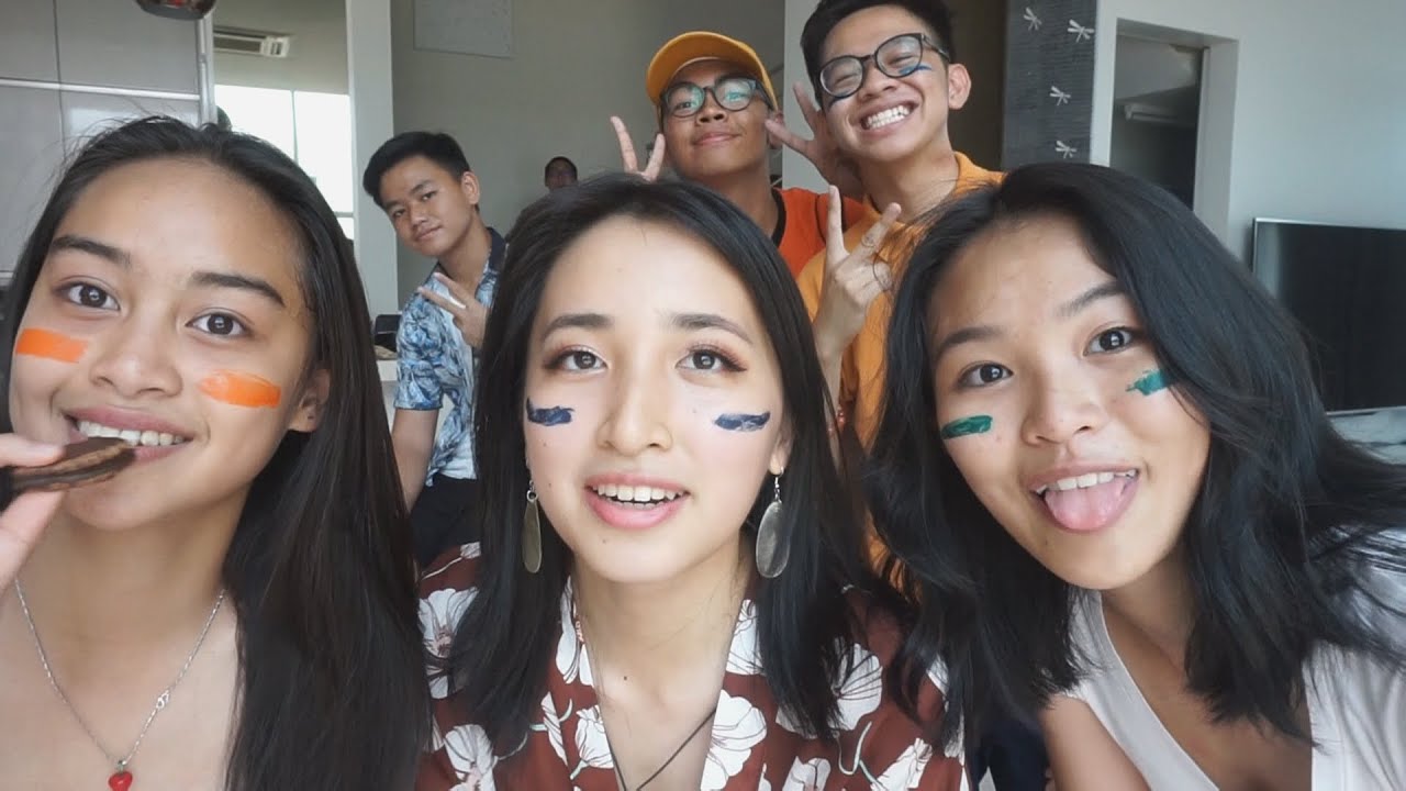 💚 💙🧡 Messing around WITH FRIENDS in ASMR 🧡 💙💚 - YouTube