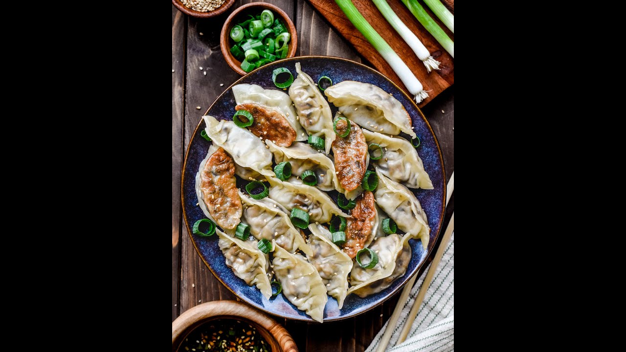 Shiitake & Cabbage Gyoza Recipe - YouTube
