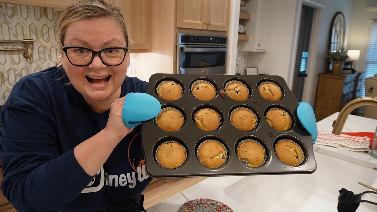 Sunday Birthday Fun! 🎂 Baking, Celebrating & Making Sweet Memories! - YouTube