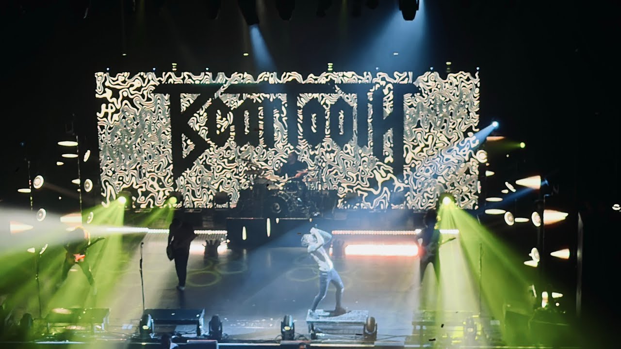 Beartooth - Sunshine! (Live @ The Wiltern LA) [4K] - YouTube