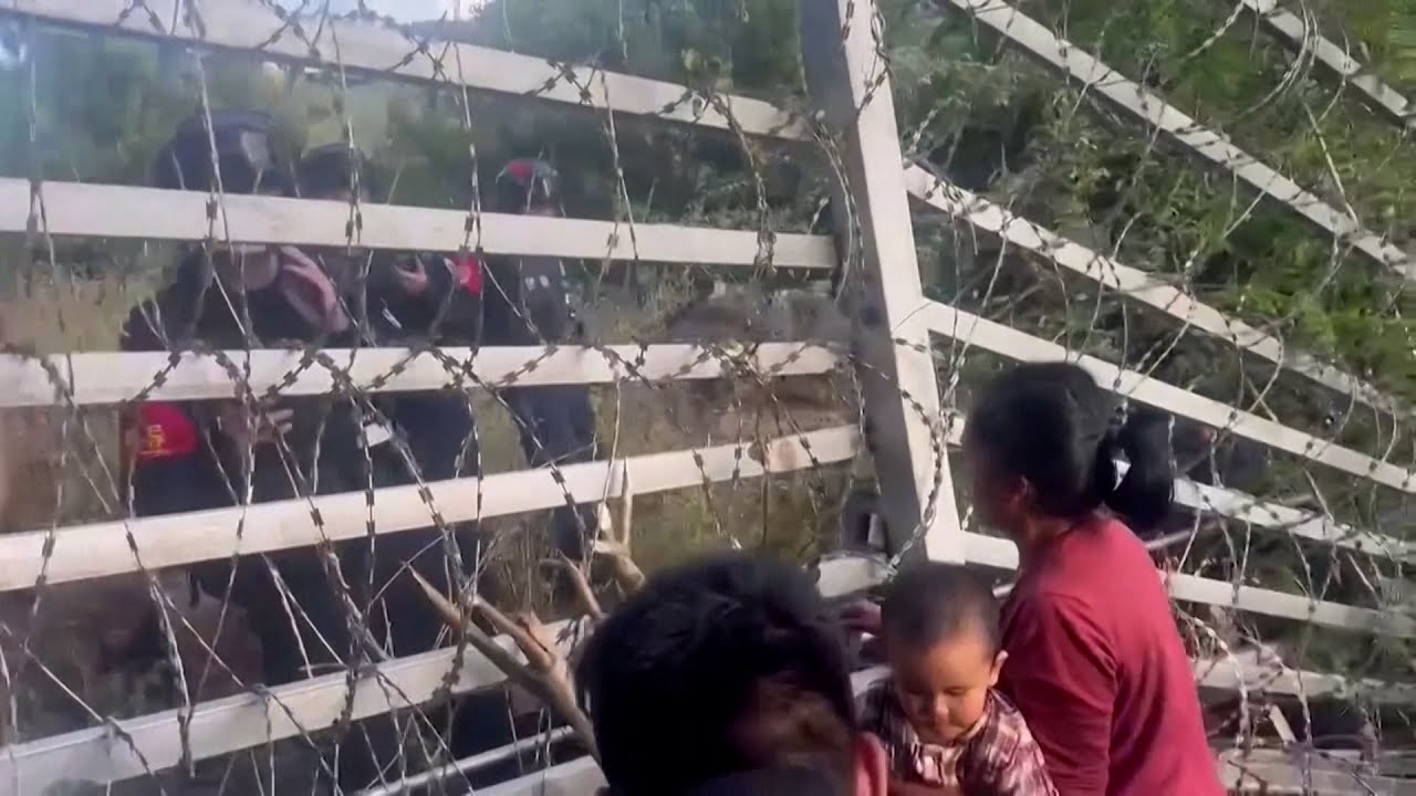 Footage shows Myanmar people arguing with Chinese border guards ...