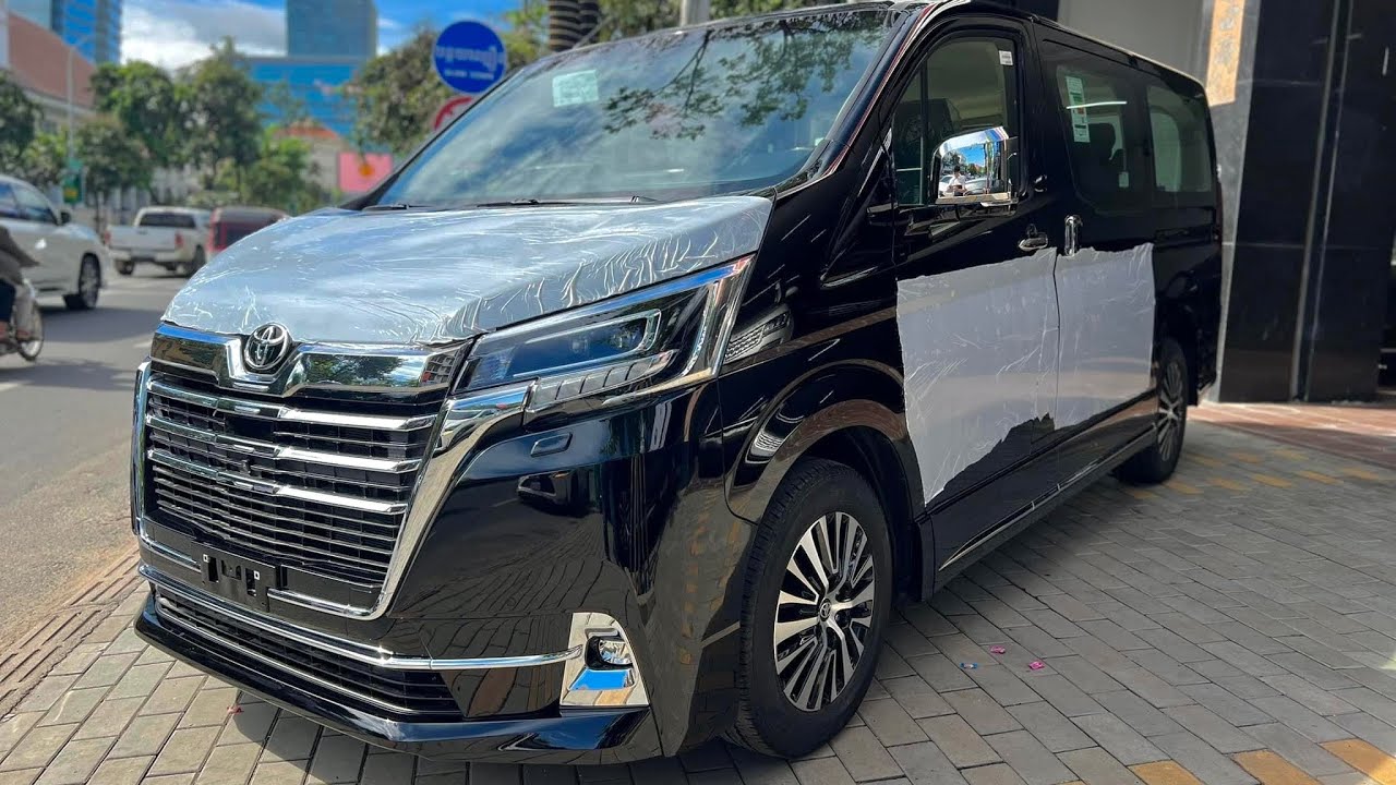 Toyota Granvia Premium 2024 Luxury Van 9 Seater-Interior Exterior ...