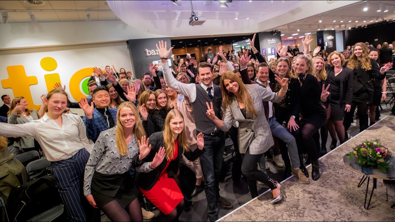 A day in the life of a student at Tio University - YouTube