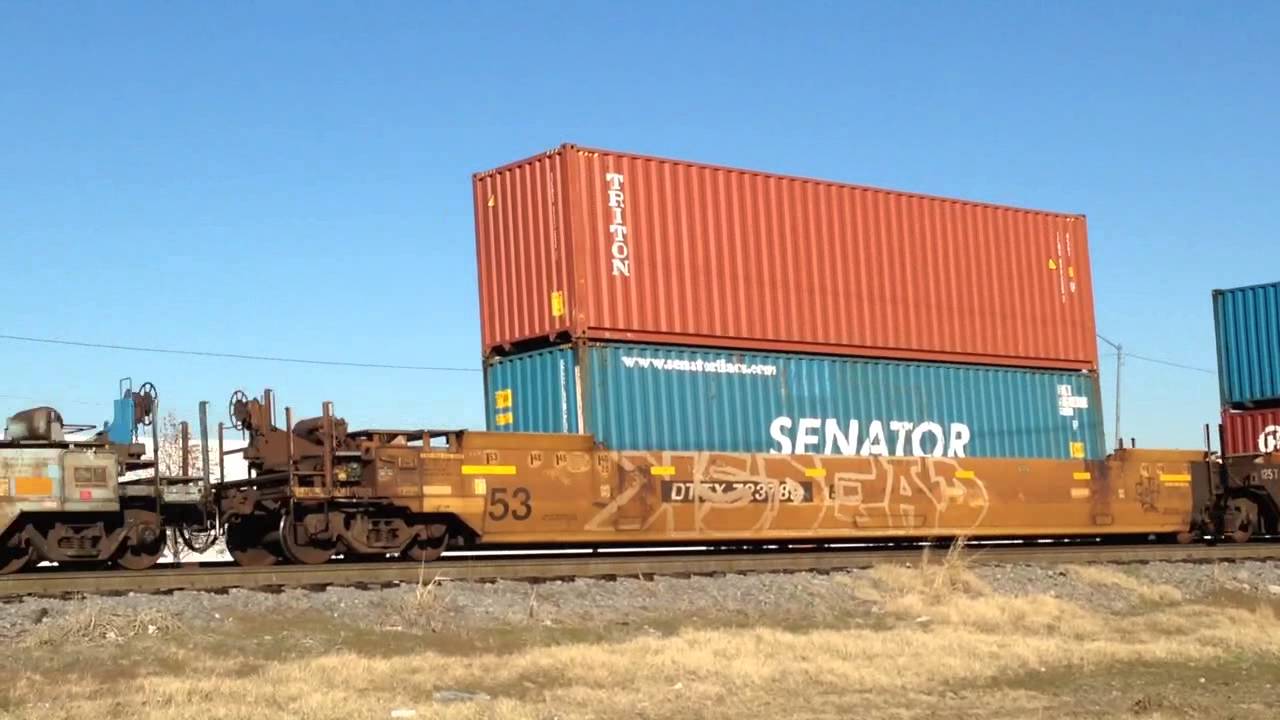 Arlington, Texas - UP 4848 - 01/02/2014 - YouTube