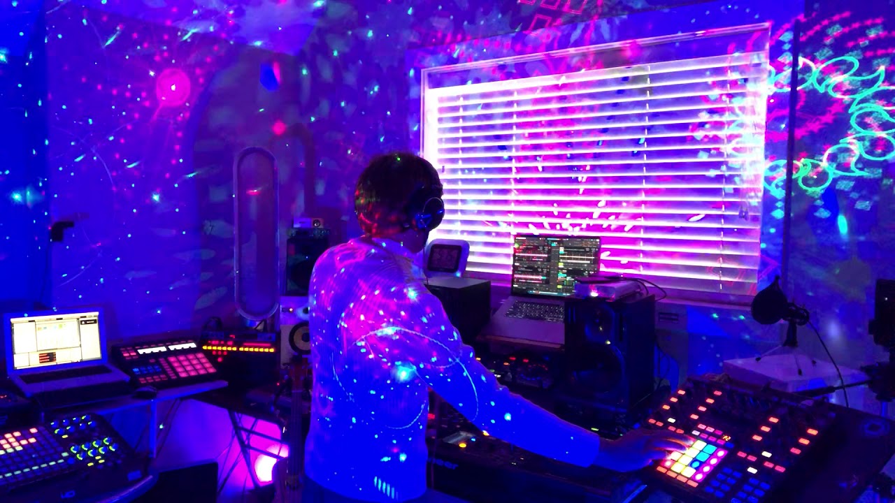 TECK HOUSE - YouTube