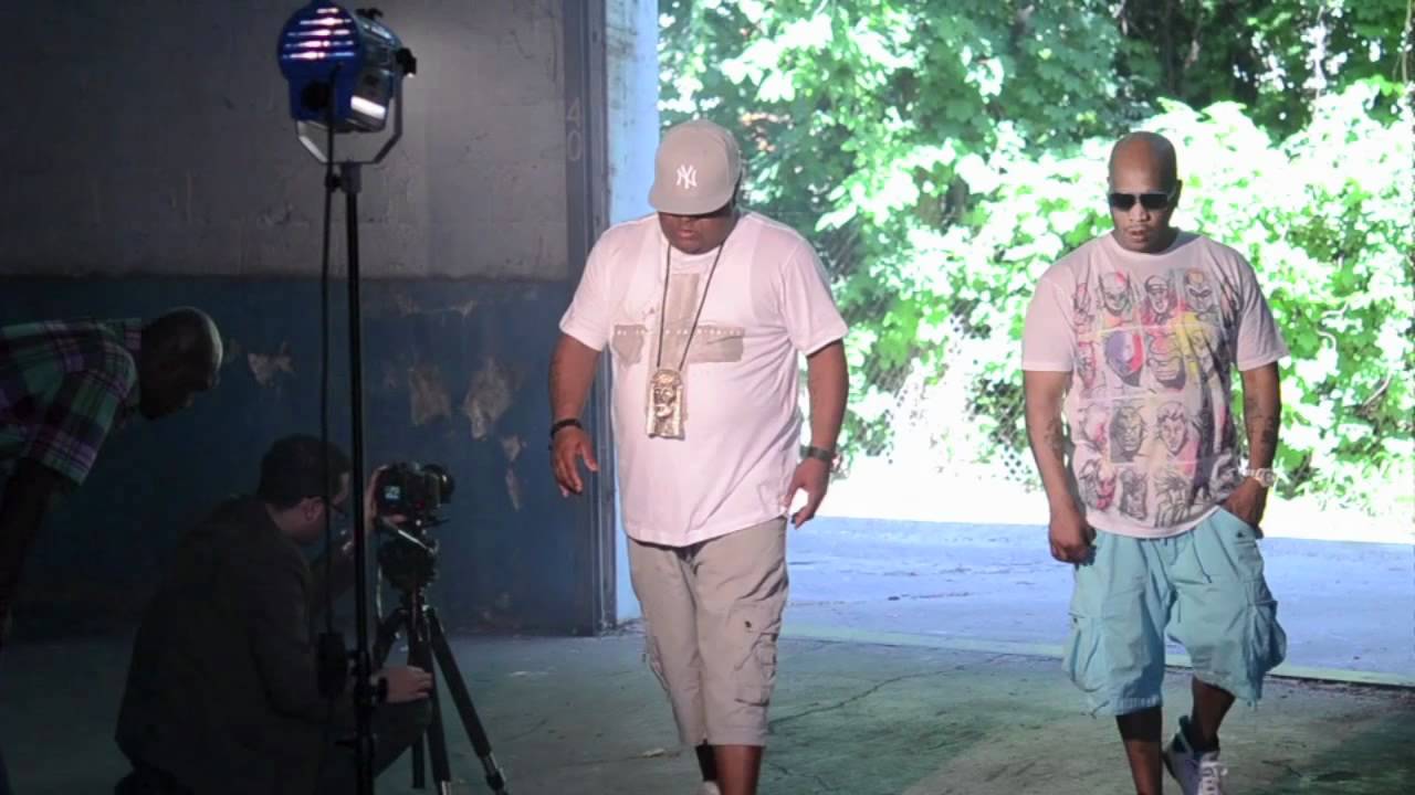 Fred Da Godson behind scene video shoot of Move A Little Different Ft ...