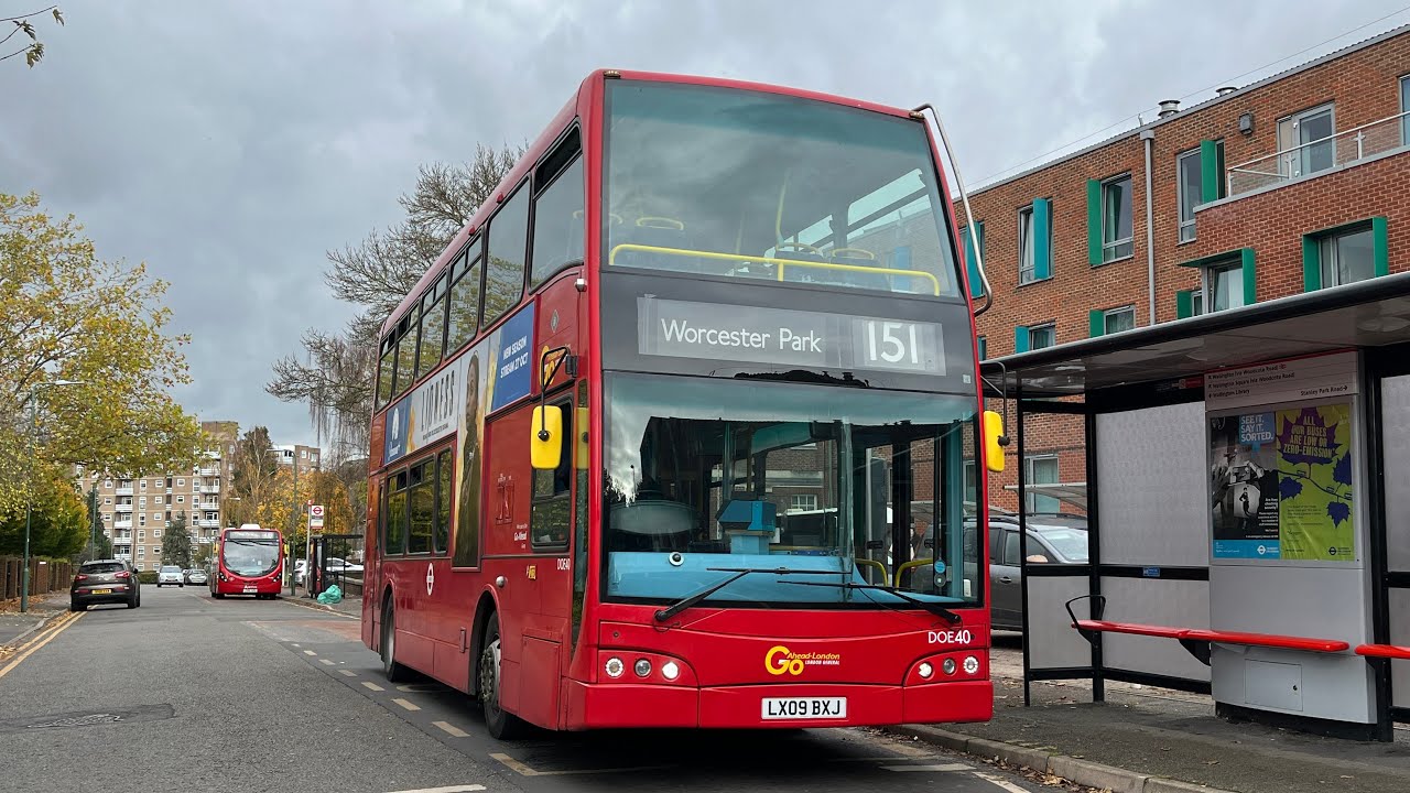 FRV. London Bus Route 151: Worcester Park - Wallington DOE40 (LX09BXJ ...