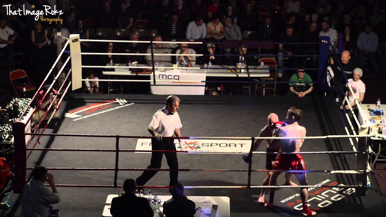 #5 - Billy McCann V Davie McIntyre - Martial Mayhem 2014 - YouTube