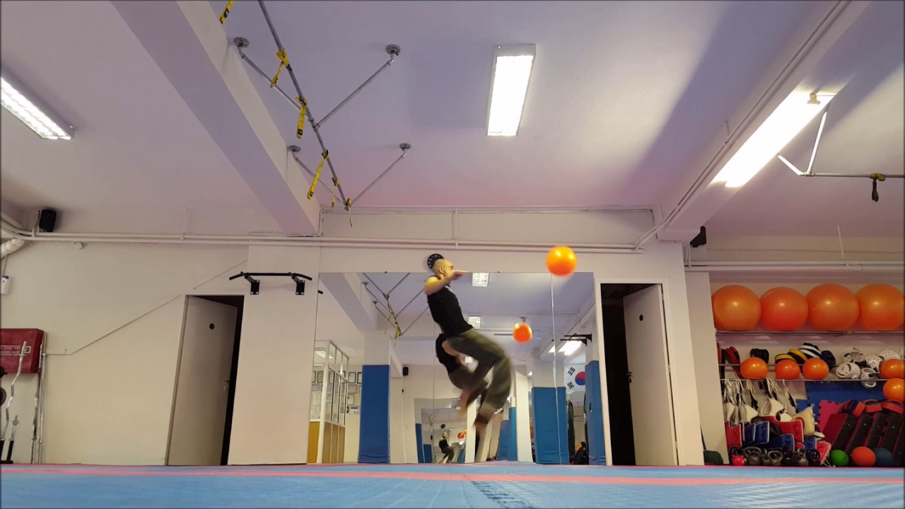 Taekwondo Aerial Kicks - YouTube