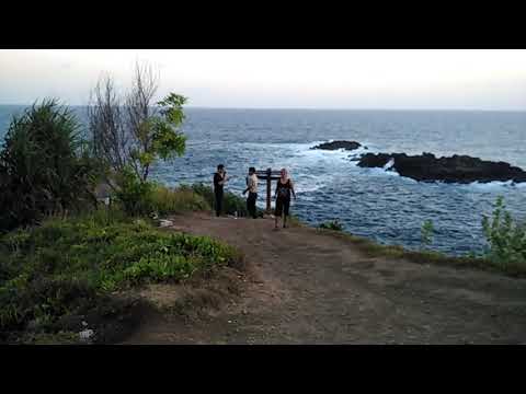 Indah nya pantai minanti