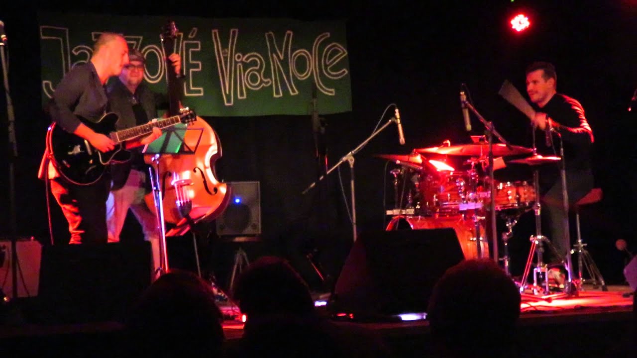 Martin Valihora Trio - YouTube