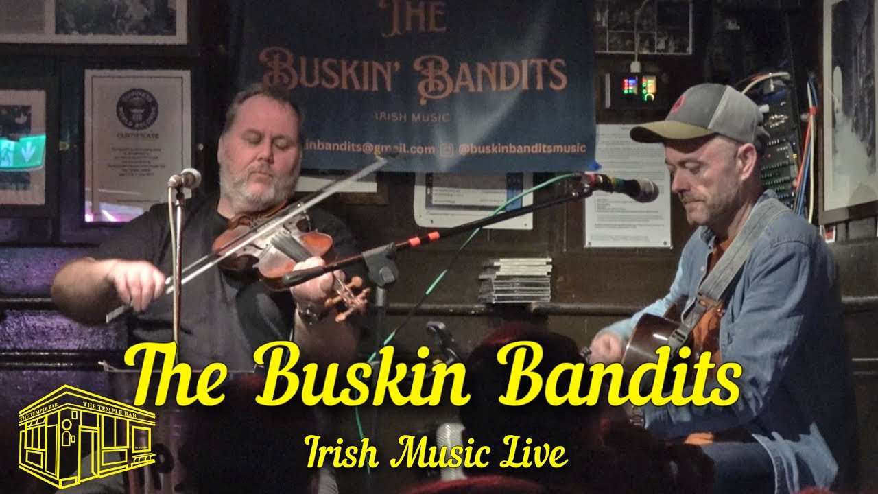 The BUSKIN BANDITS Live @TEMPLE BAR - Musica Irlandese 🇮🇪 🍀🍺 - YouTube