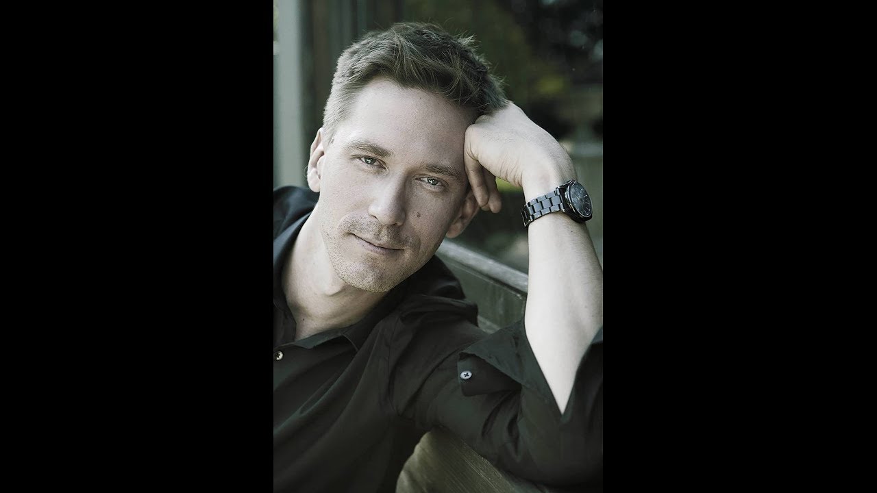 WGCH Radio: Vyacheslav Gryaznov, pianist-composer interview - YouTube