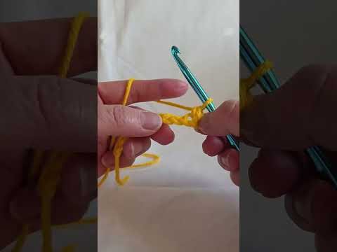 Beginner: Second Row Single Crochet - YouTube