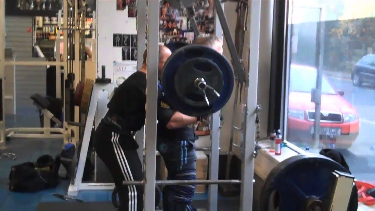 andy knight squats 200kg @84.5kg - YouTube