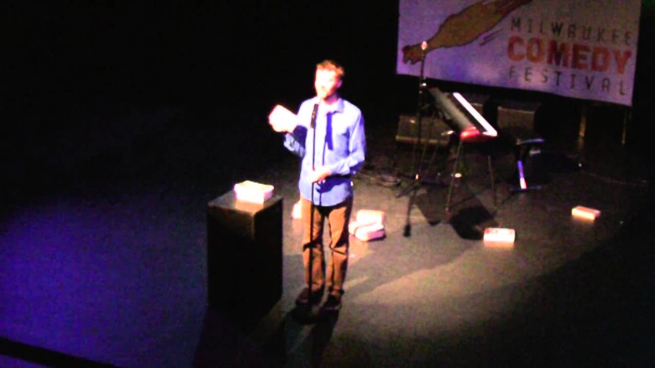 Geoffrey Asmus - 2014 Milwaukee Comedy Festival - YouTube