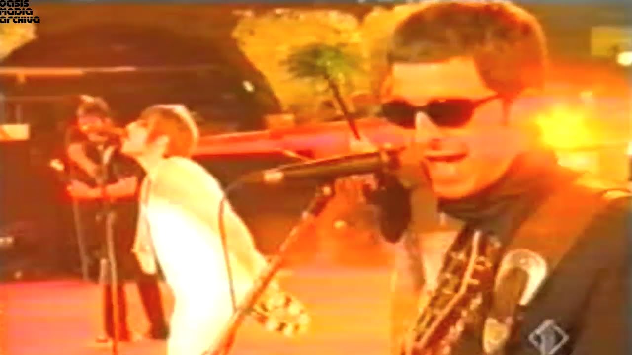Oasis - 2002-06-22 - Festivalbar, Taormina, Italy - YouTube