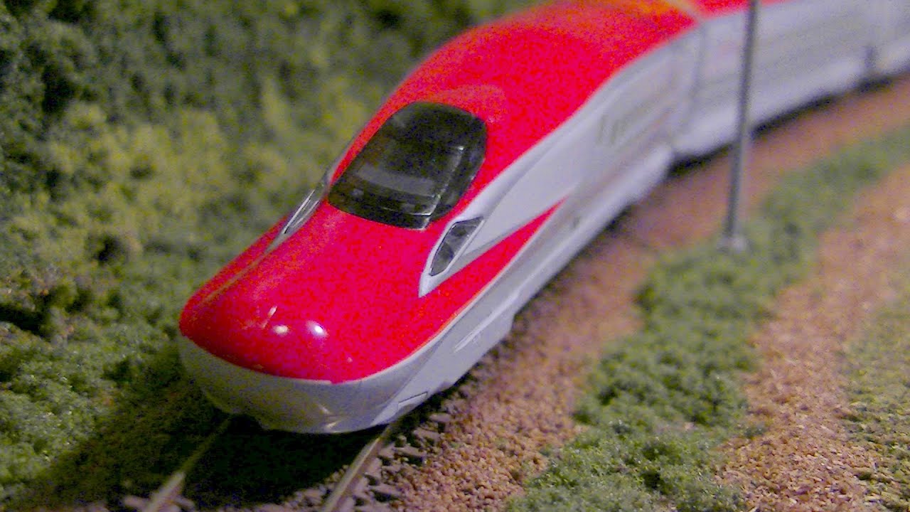 Nゲージ 4 鉄道模型 新幹線 TOMIX E6系 「こまち」 ドキュメント ジオラマ レイアウト - YouTube