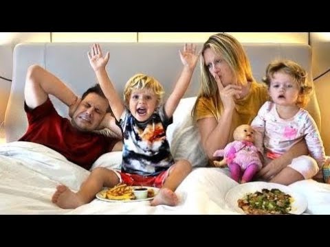 Trav and Cor: NIGHT TIME ROUTINE In a Hotel! - YouTube