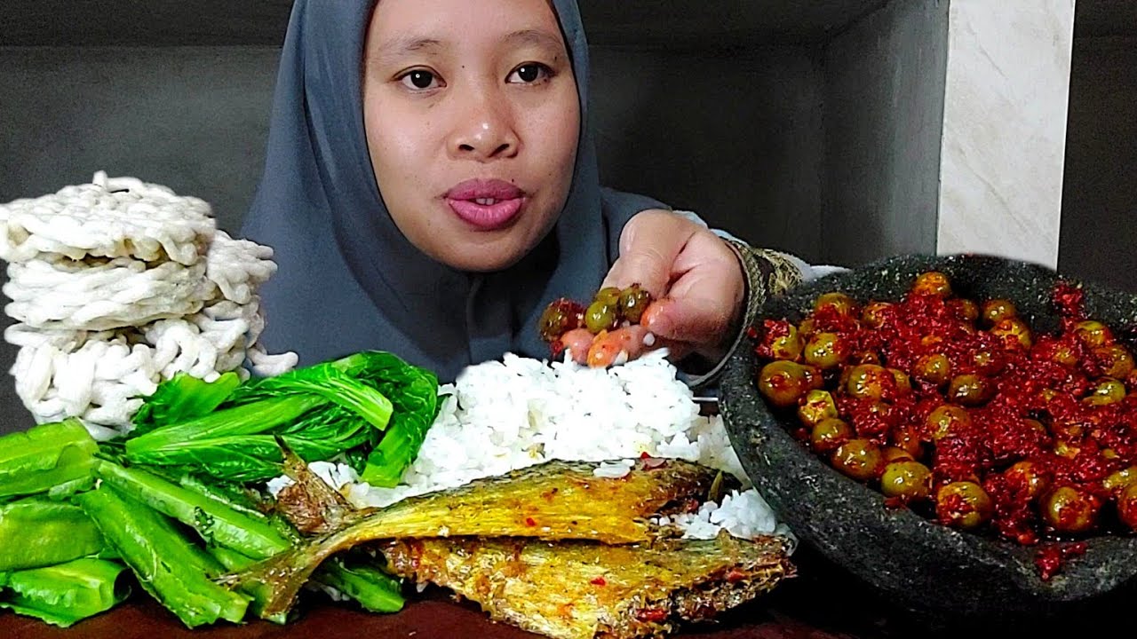 INI SAMBEL KESUKAAN KU SAMBEL GORENG CEMPOKAK NIKMAT NYA NGANGENIN MUKBANG SEDERHANA - YouTube