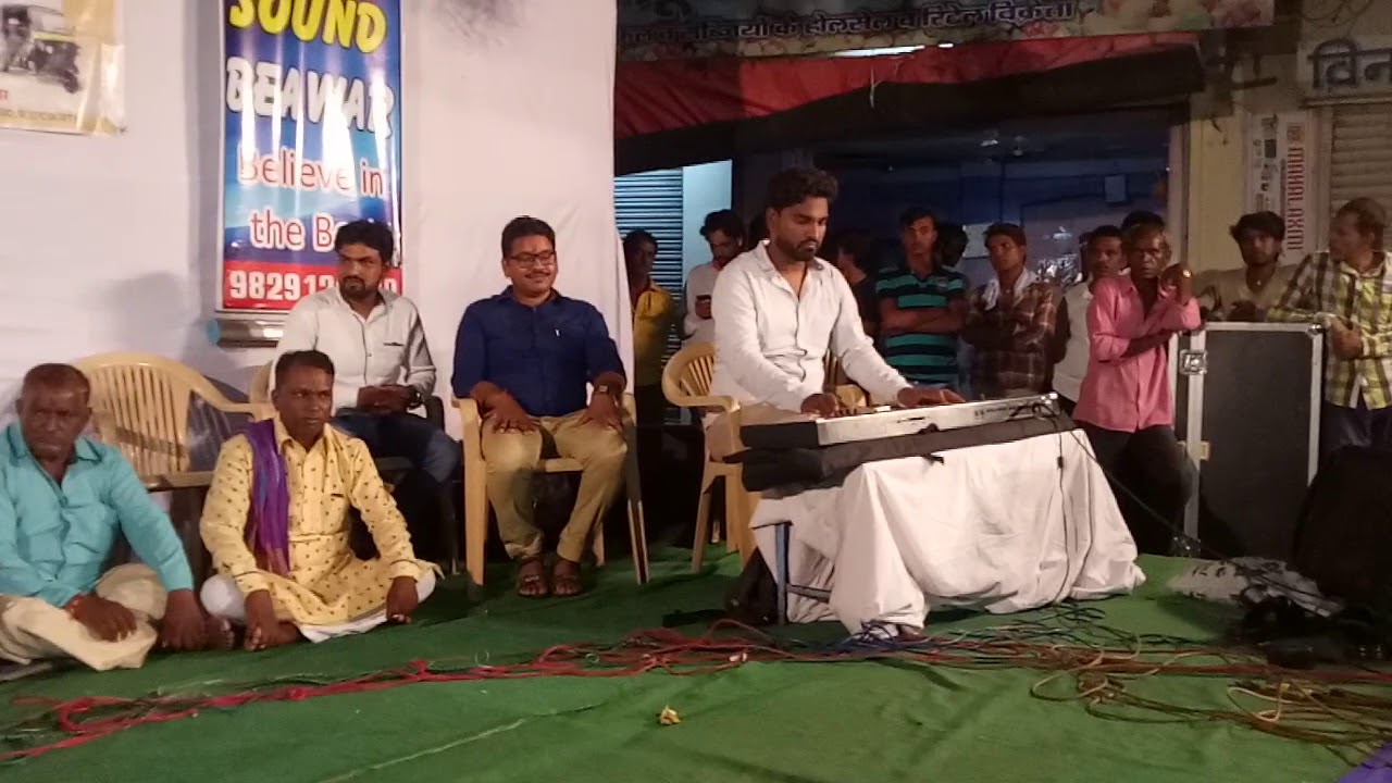 Devendra solanki akshita musical group beawar(3) - YouTube