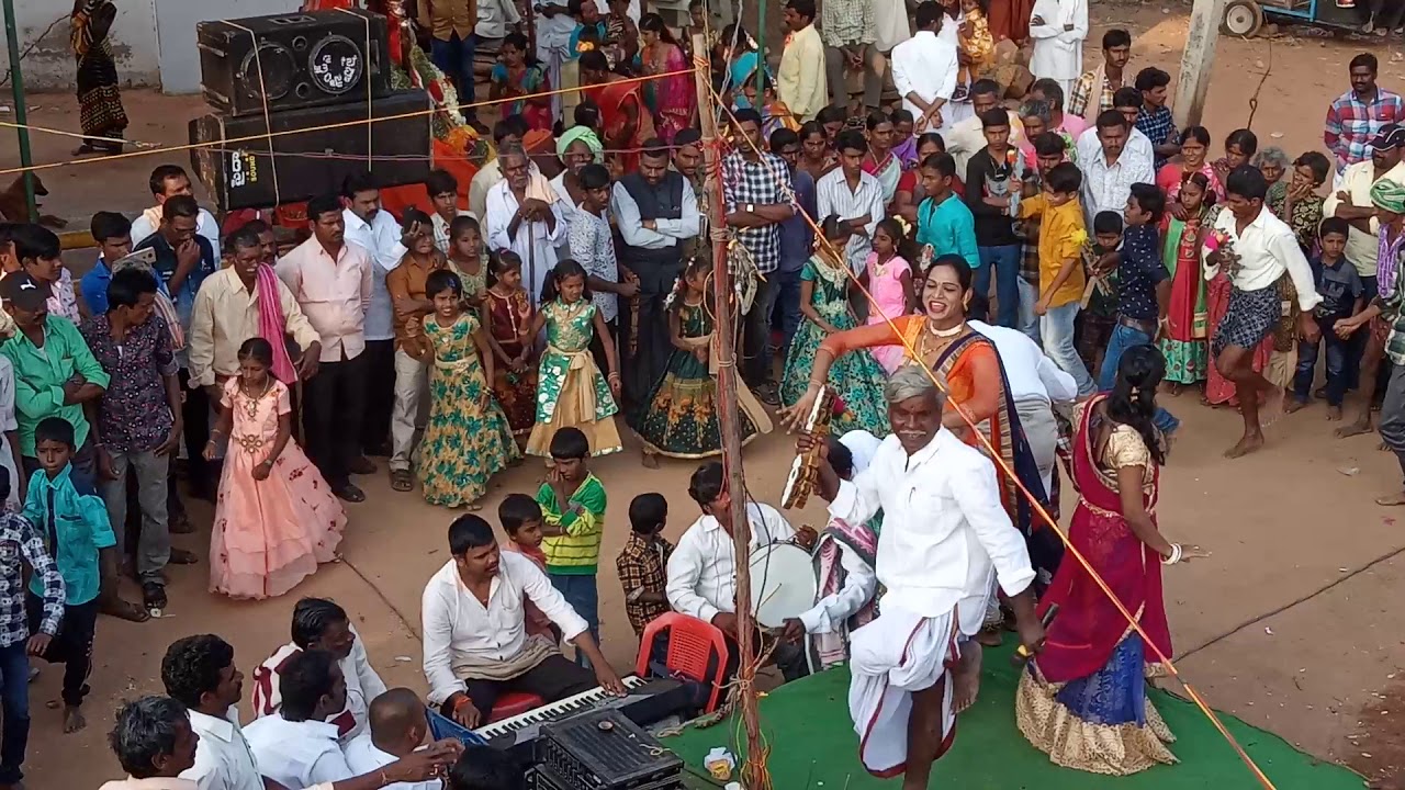 Seema simham Singasanipalli Chekka Bajana - YouTube