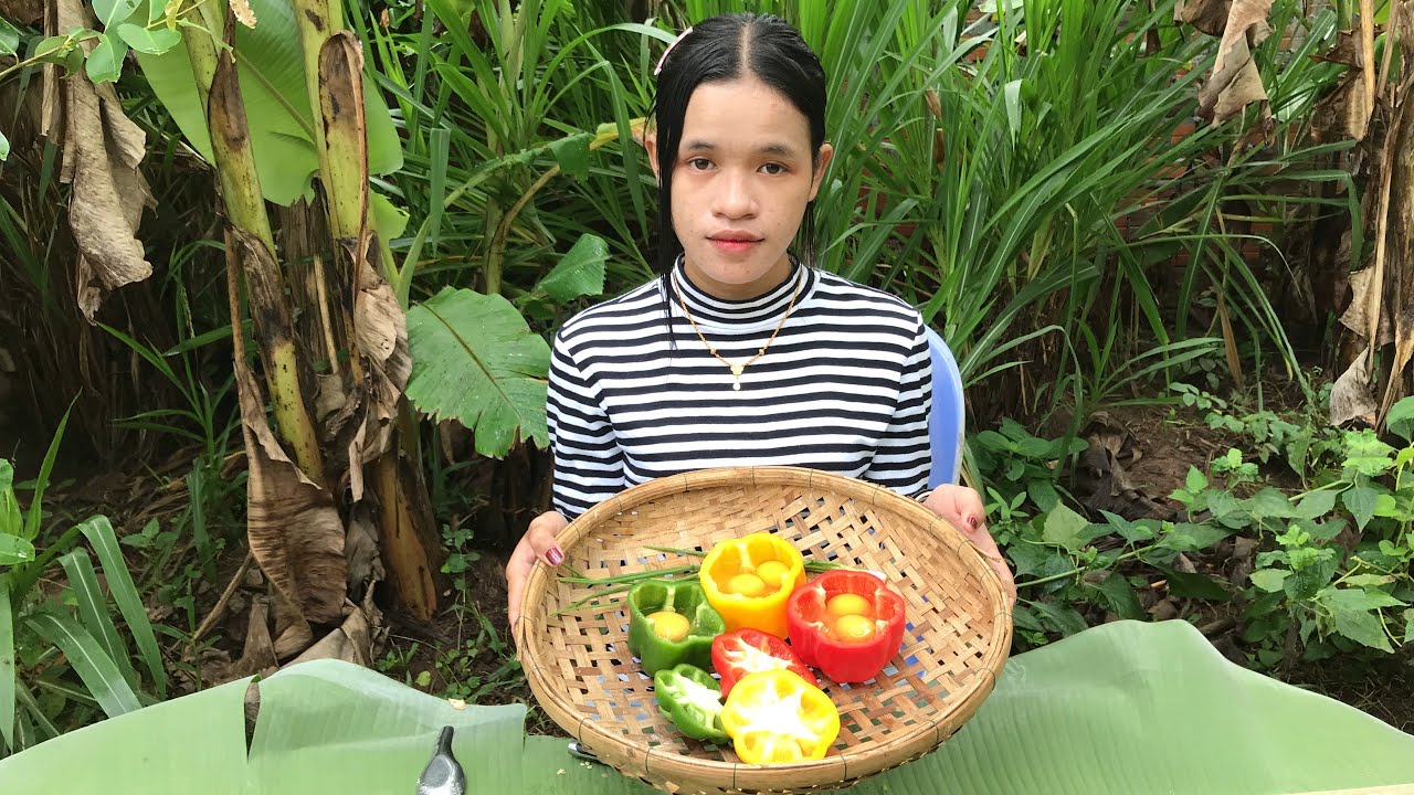 Steamed duck eggs in peppers/ Very delicious: Amazing video - YouTube