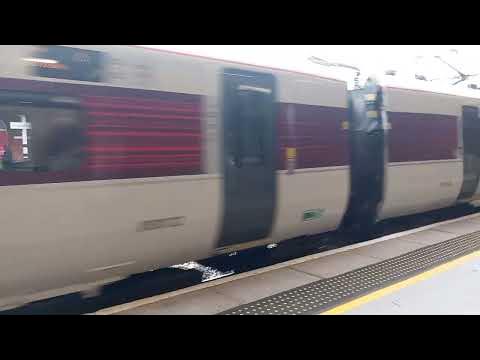 LNER Azuma Class 800 Departing Doncaster - YouTube