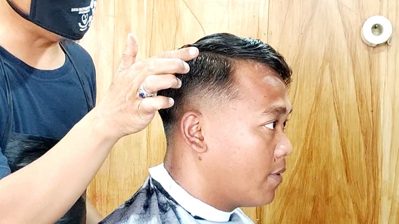 cara pangkas rambut pria dengan cepat model middle fade - YouTube