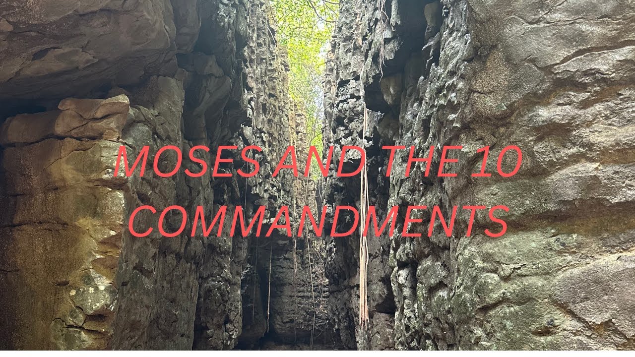 Moses and the 10 Commandments Bible Story - YouTube