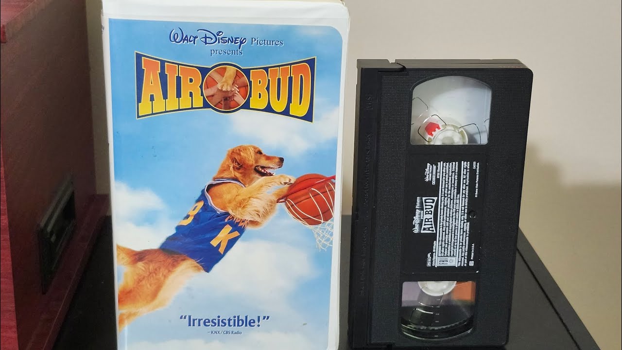 Opening to Air Bud 1997 VHS. - YouTube