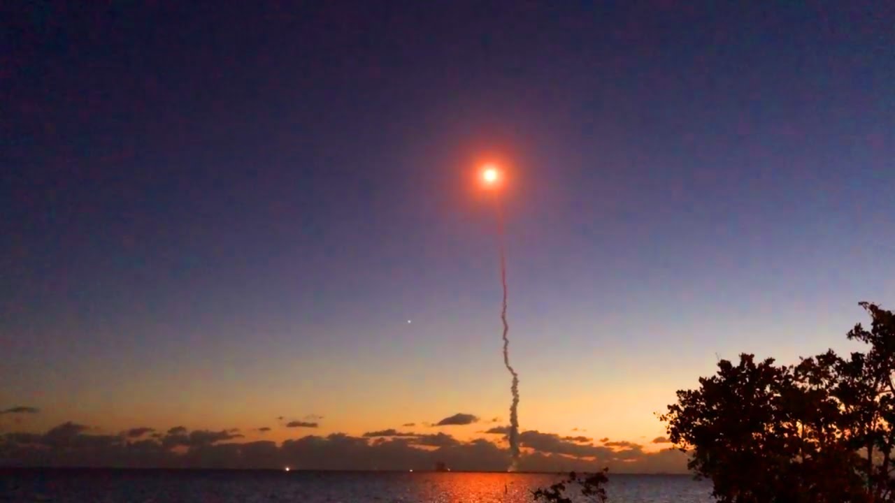BOEING SKYLINER ROCKET LAUNCH 12/20/19! | VLOG #37 - YouTube