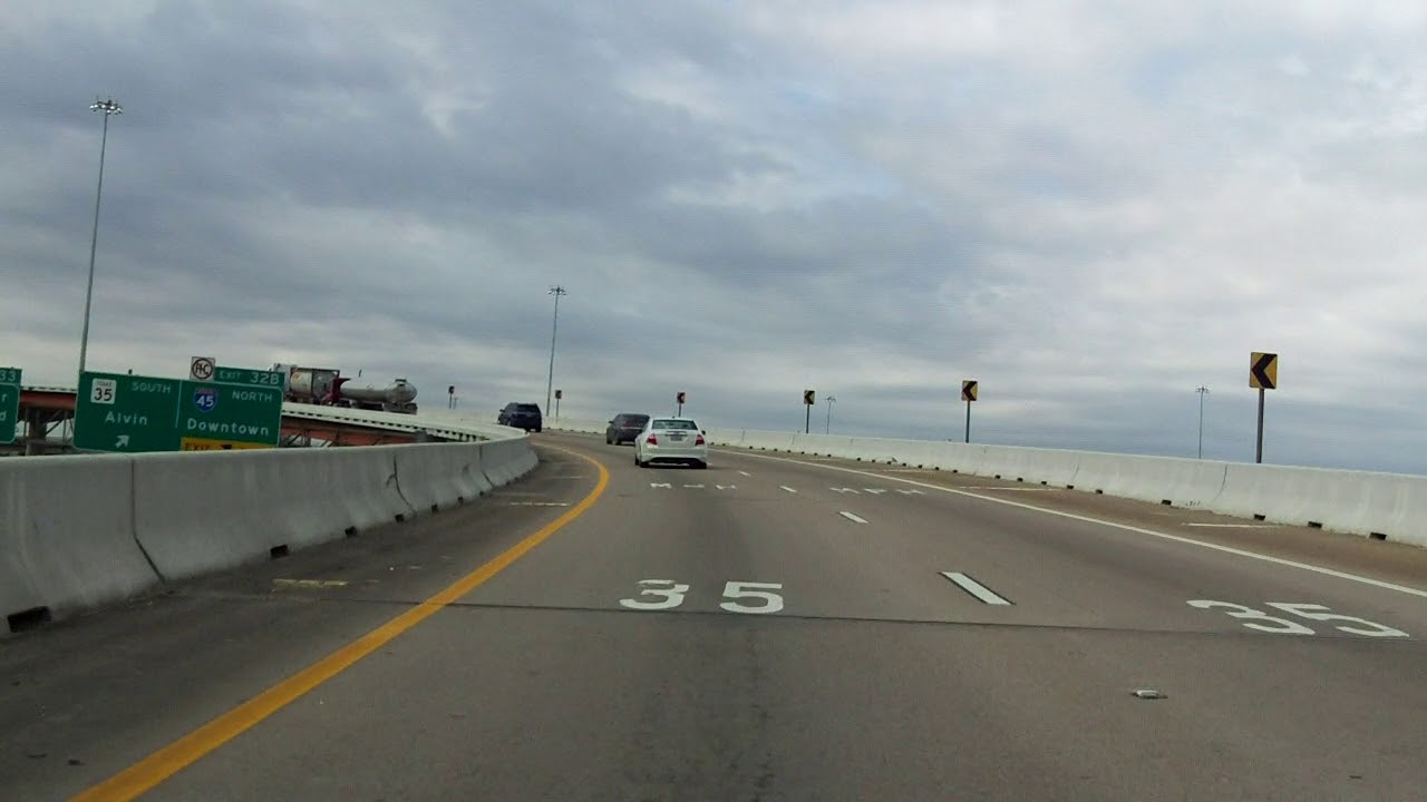 Interstate 610 inner loop ramp to Gulf Freeway (Interstate 45 ...
