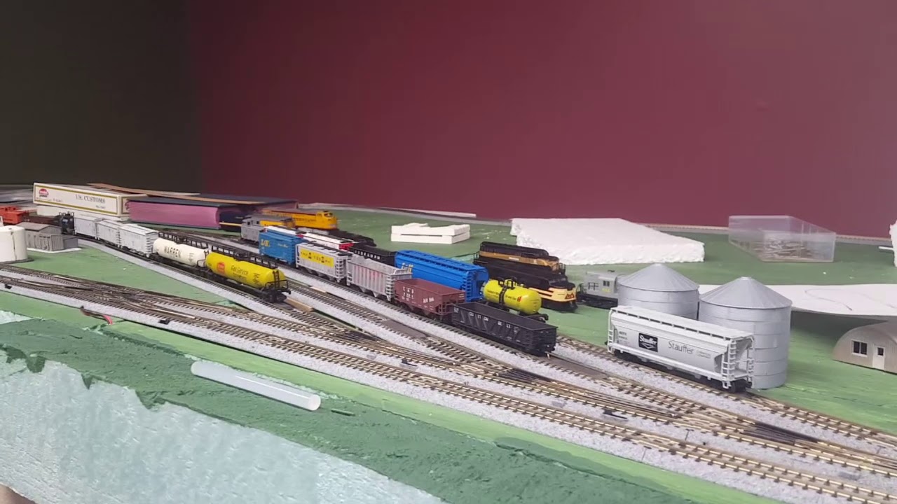 Dave's Trains Mountain Scenery 1 - YouTube