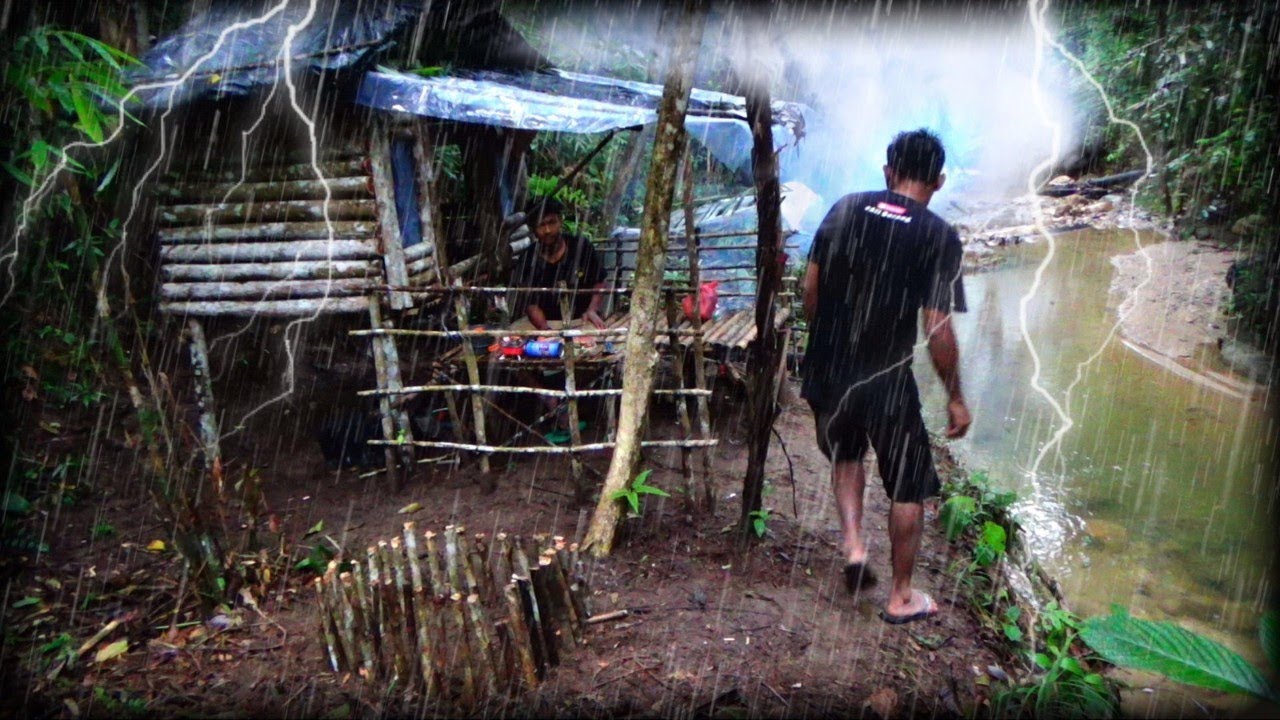 Camping-camping di guyur hujan bertubi tubi-camping & fishing-membuat ...