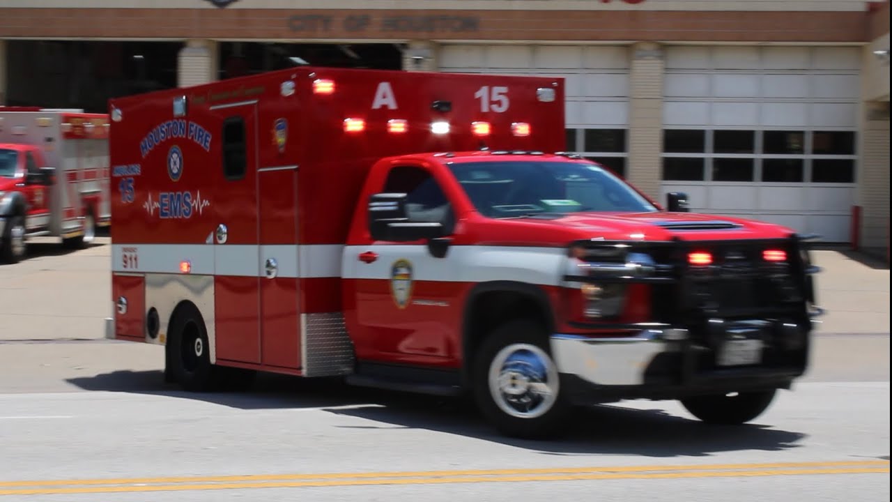 HFD Ambulance 15 Responding, June 2024 - YouTube